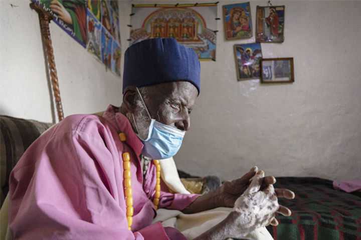 114-year-old Ethiopian monk defeats Coronavirus after 3 weeks in ...