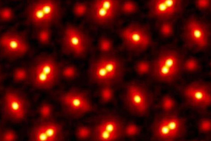 A Picture of Atoms captured with the highest resolution ever recorded ...