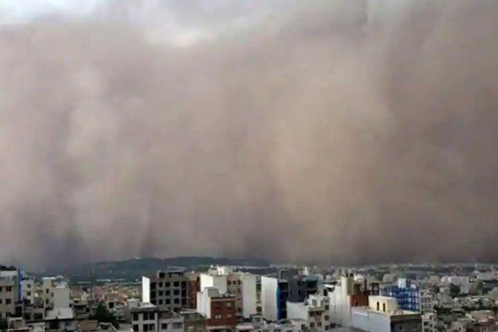 Video of mega sandstorm in China goes viral - Shortpedia News App